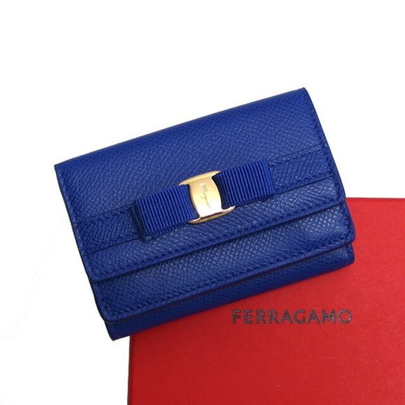 Salvatore Ferragamo | Accessories | Salvatore Ferragamo Trifold Compact ...